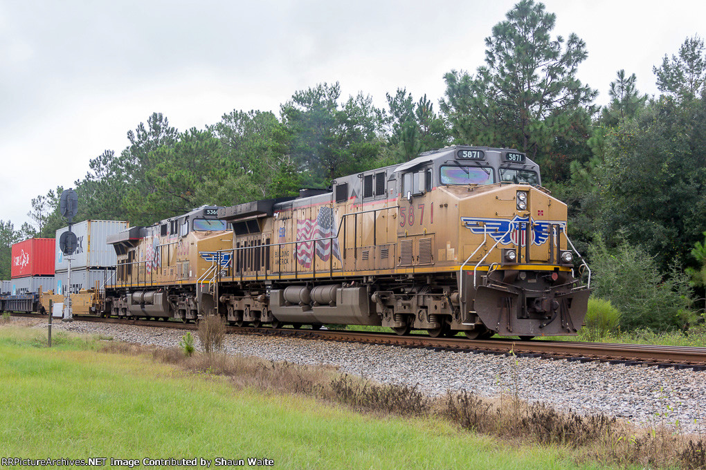 UP 5871Passes at Sellers Siding